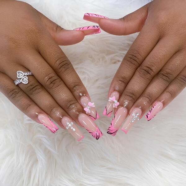 Nail Salon 39056 | Deluxe Nails & Spa | Clinton, MS 39056 | Best Nail Salon